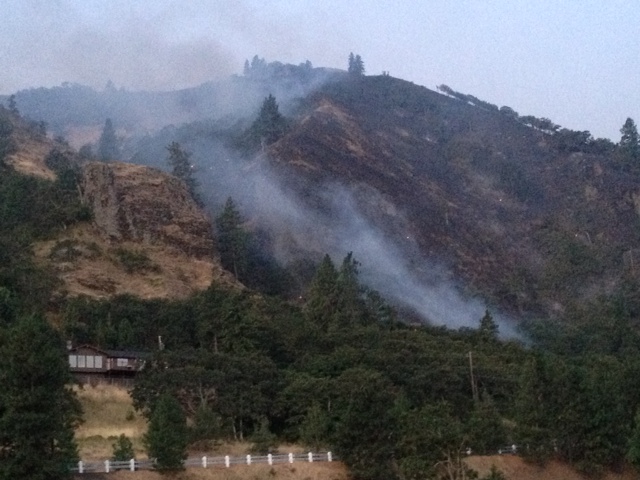 Shelter opens for Gorge residents evacuated due to wildfire | kgw.com