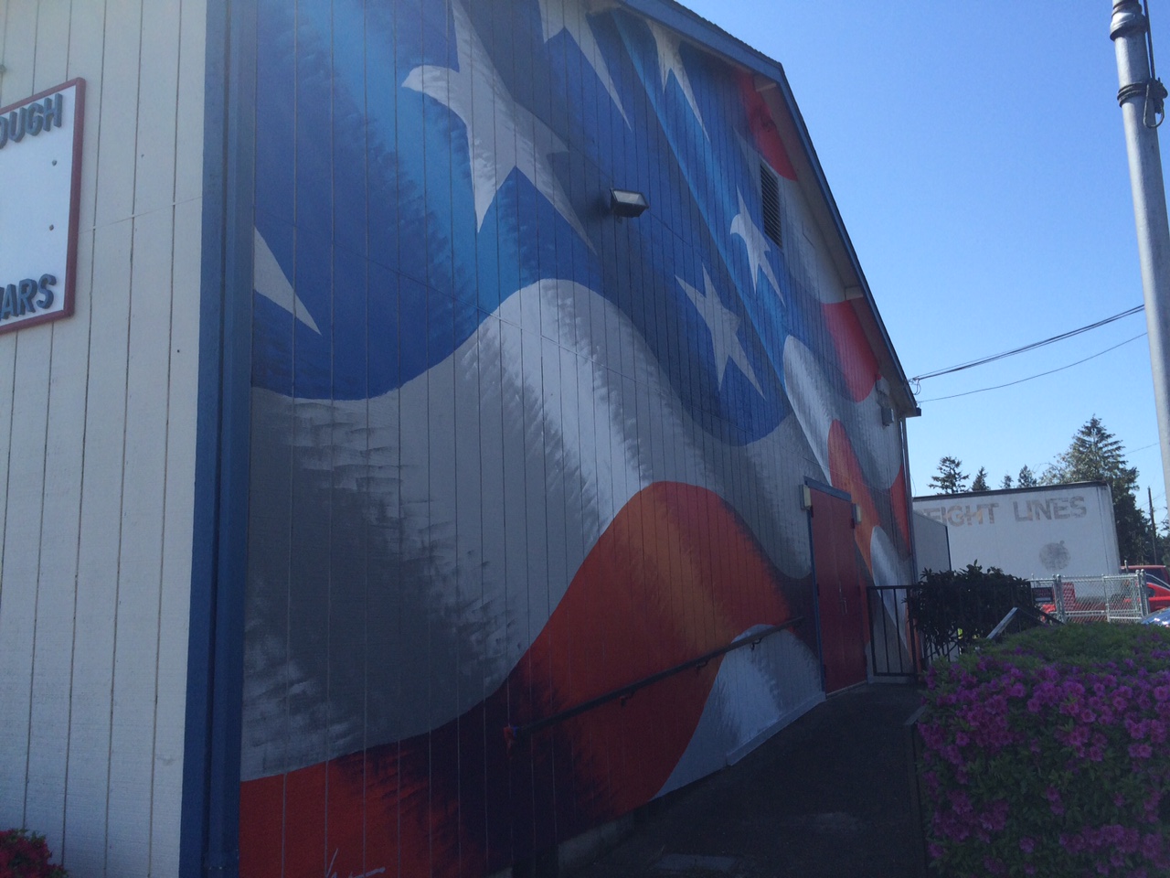 Portland VFW building gets new flag mural | kgw.com