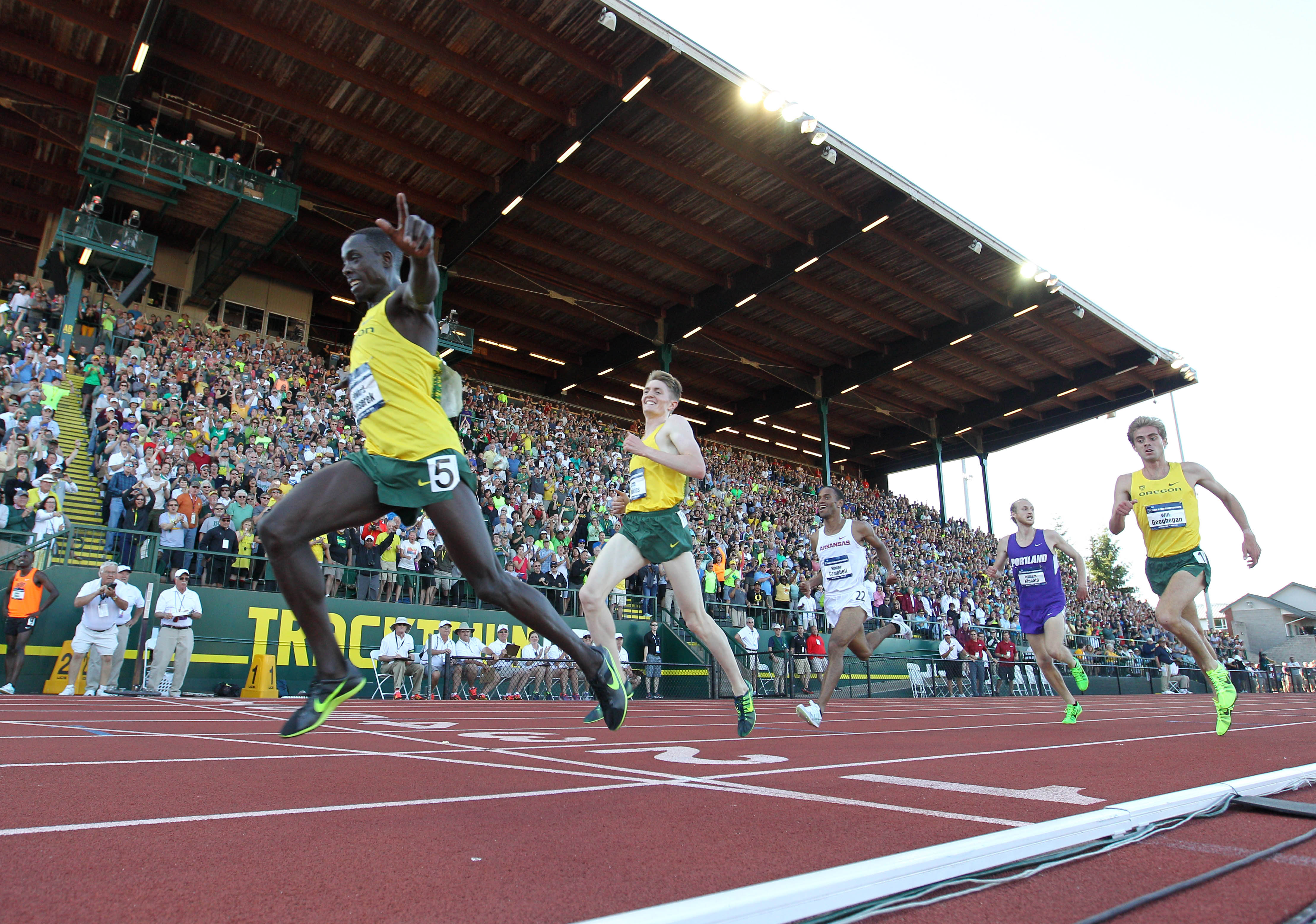 Ducks men's track and field repeats as national champs | kgw.com
