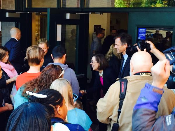 Ore. Governor greets students to celebrate all-day kindergarten | kgw.com