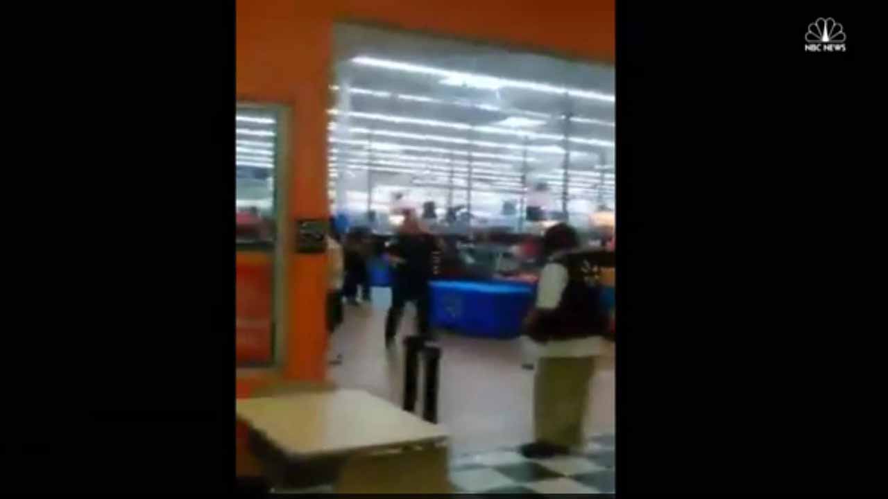 Watch: 30 fight at NY Walmart with bats, cans | kgw.com