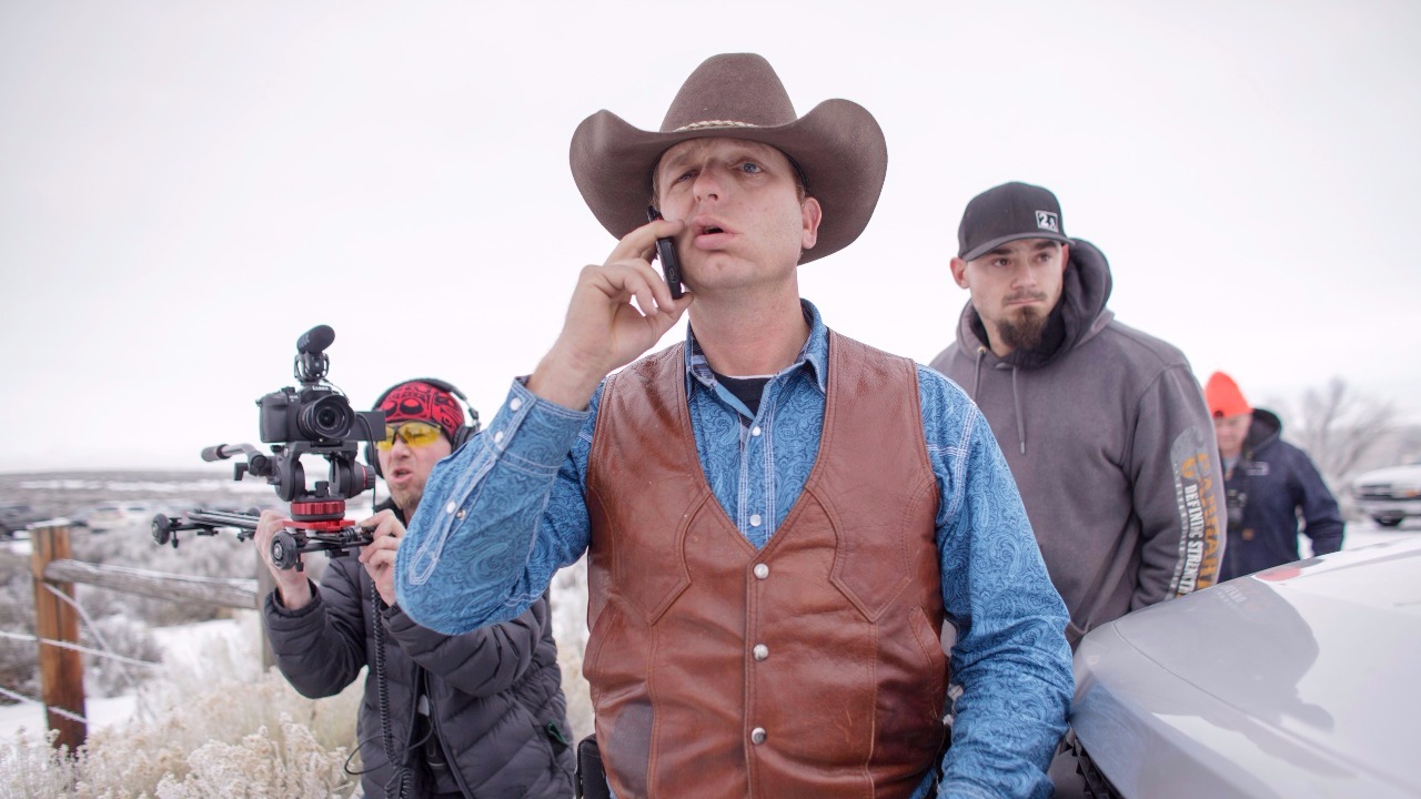 Ammon and Ryan Bundy head to Nevada for new felony charges | kgw.com