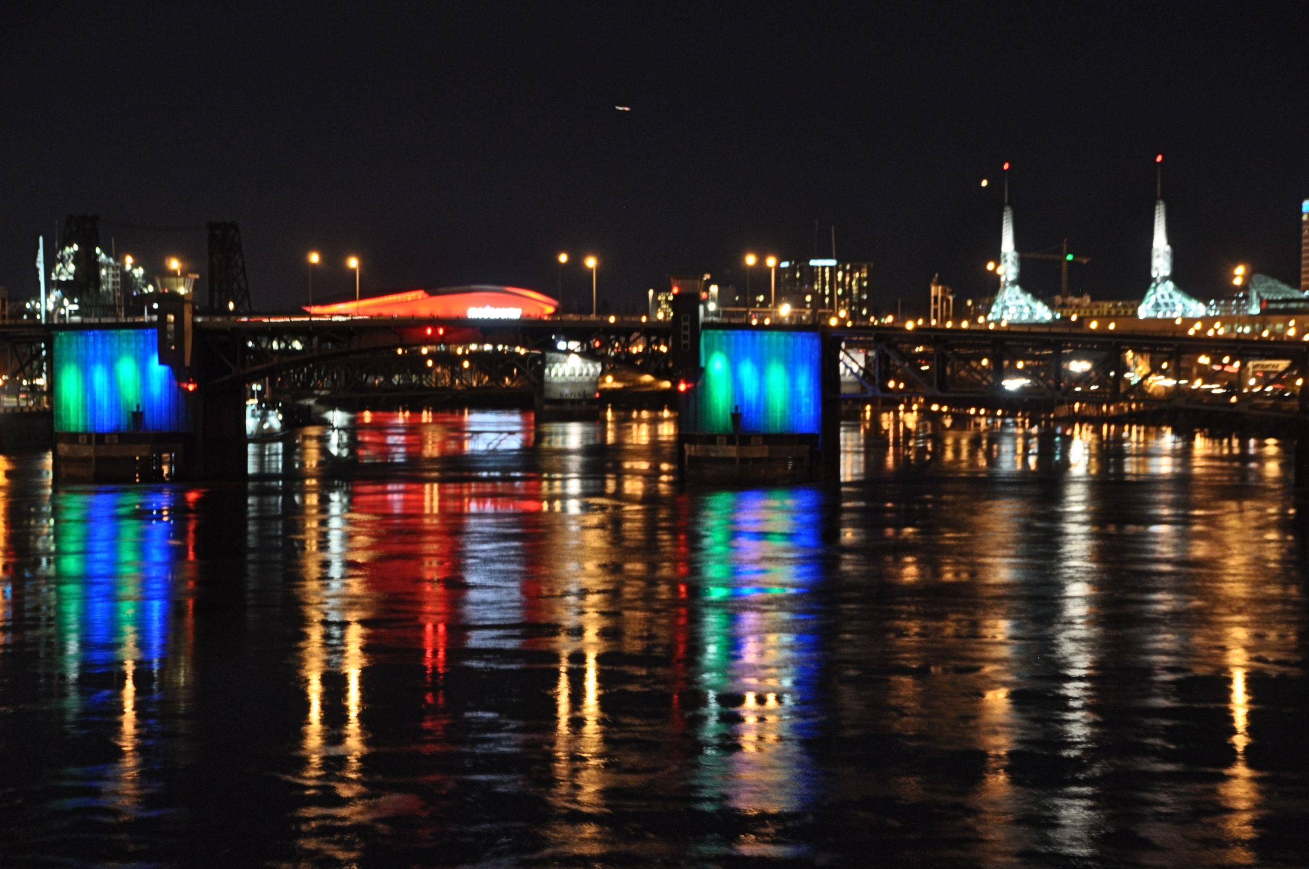 Morrison Bridge will be green and blue to honor Earth Day | kgw.com