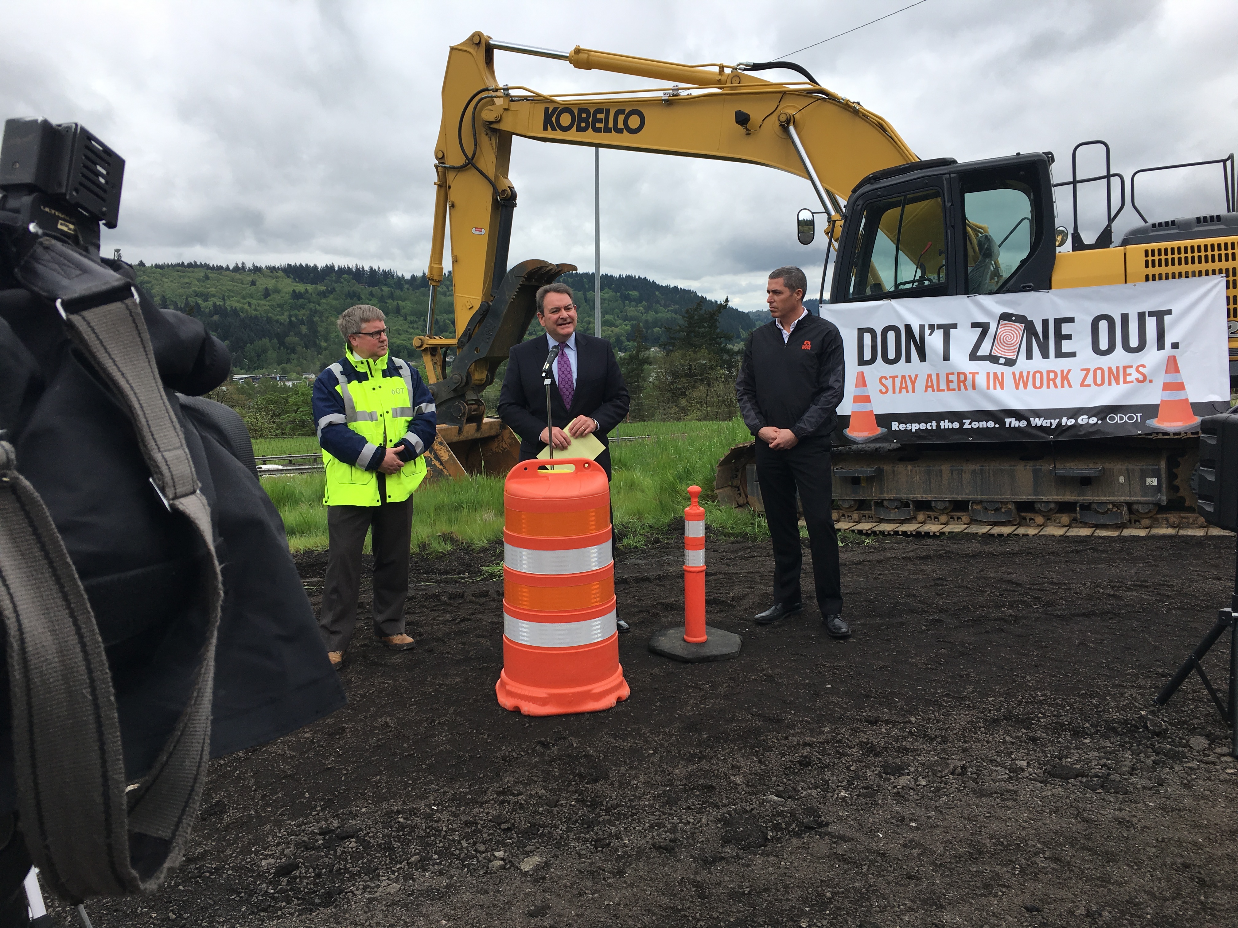 ODOT reminds drivers about work zones | kgw.com